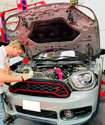 Mini Cooper Experts Dubai | Certified Technicians | Free Inspection